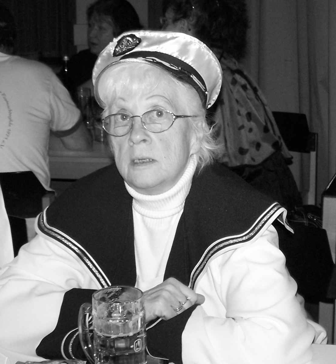 Die MHG trauert um Helga Inge Bullmann | Mainzer Husaren Garde 1951 e.V.